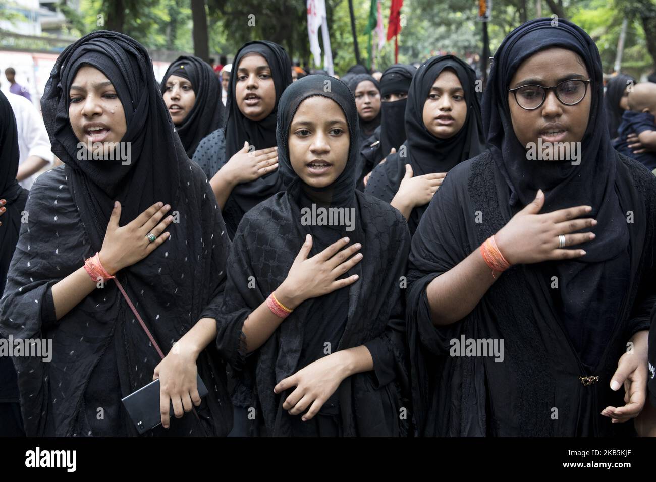 Bangladeshi Shiite Muslim girls takes part in a self-flagellation ...
