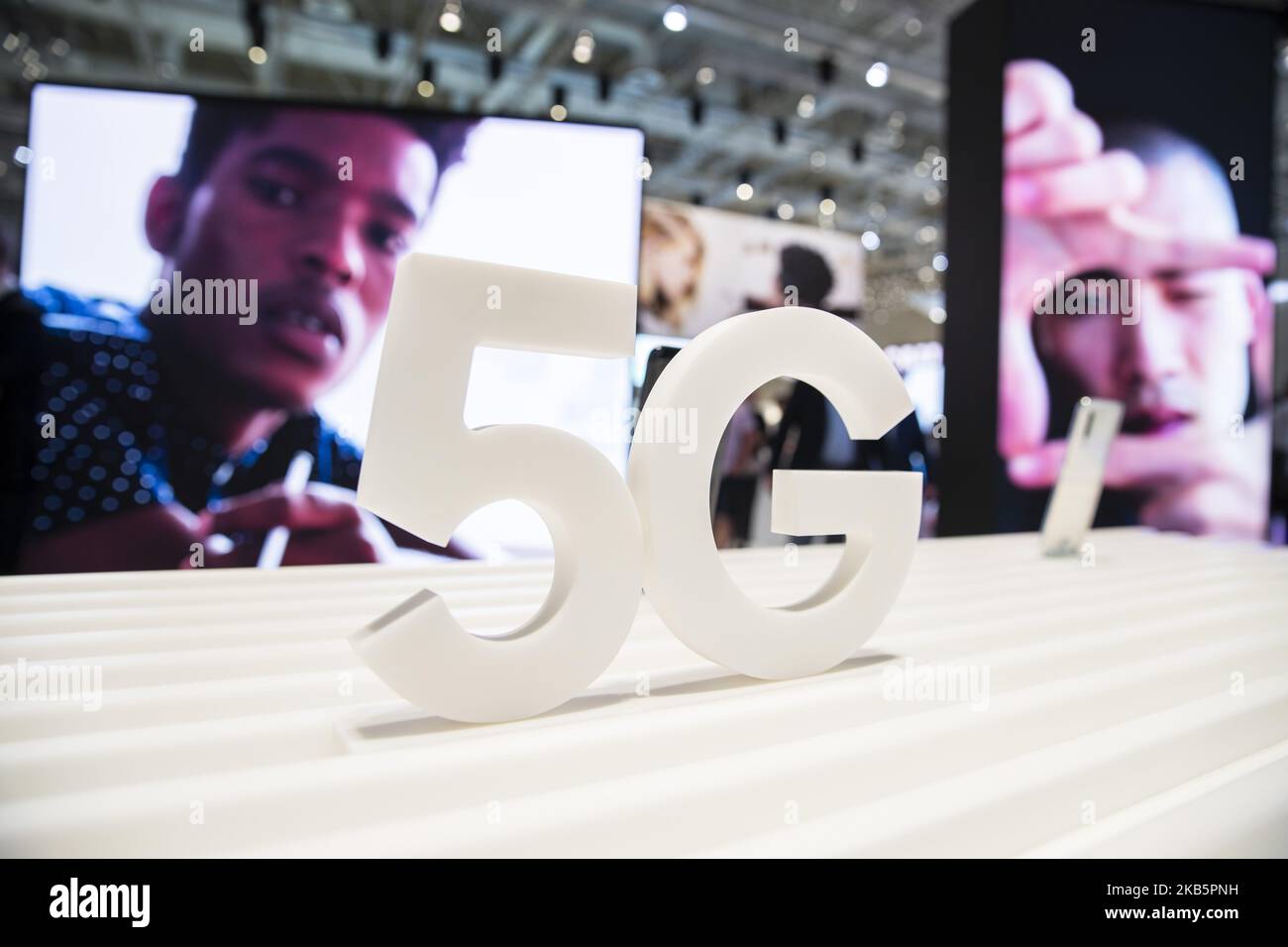 Samsung boot hi-res stock photography and images - Alamy