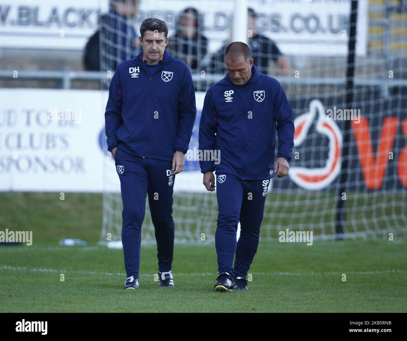 Steve potts west ham hi-res stock photography and images - Alamy