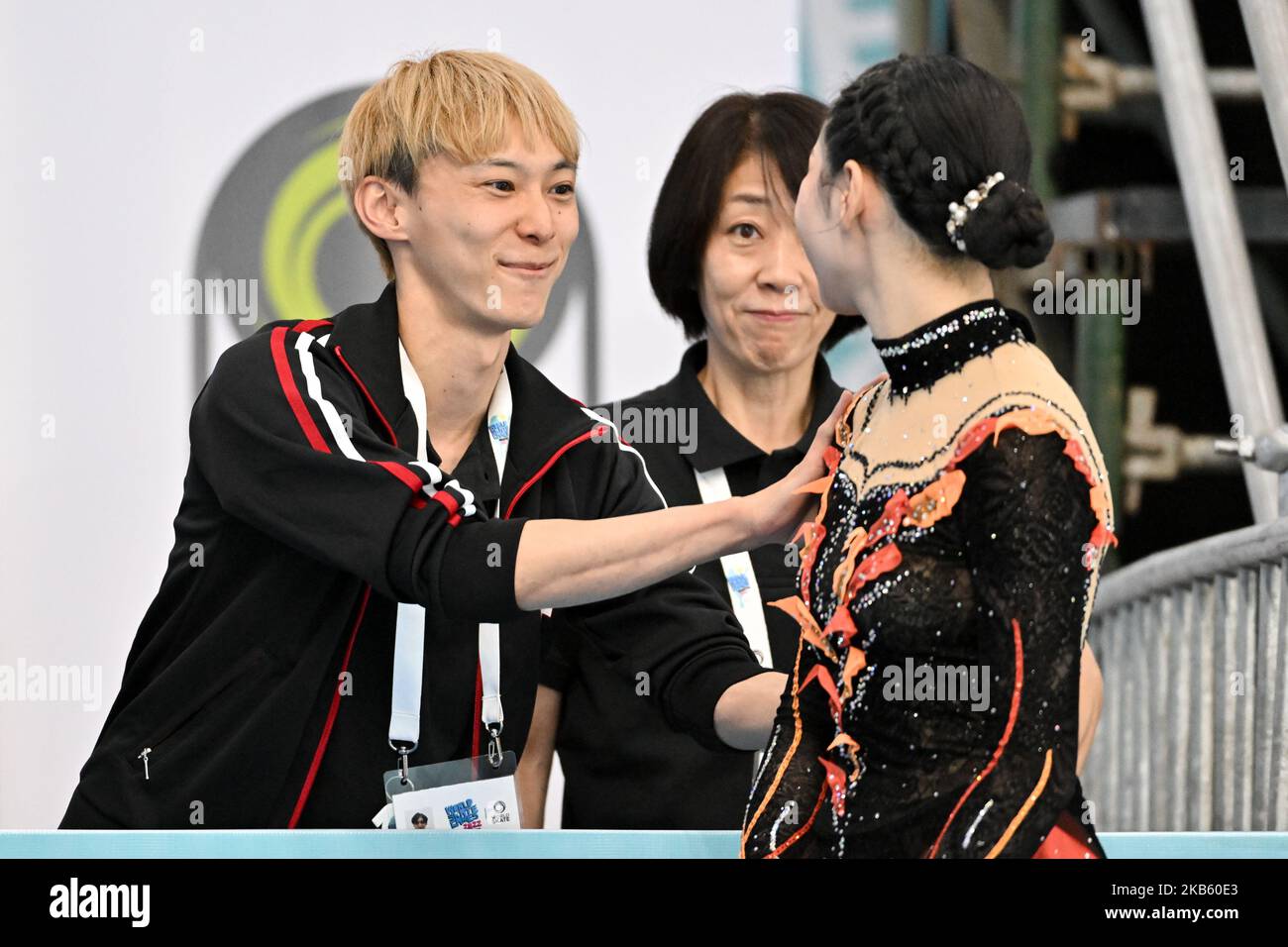 KOKONE KUMAZAWA and SHINGO NISHIKI, Japon, performing in Junior Ladies ...
