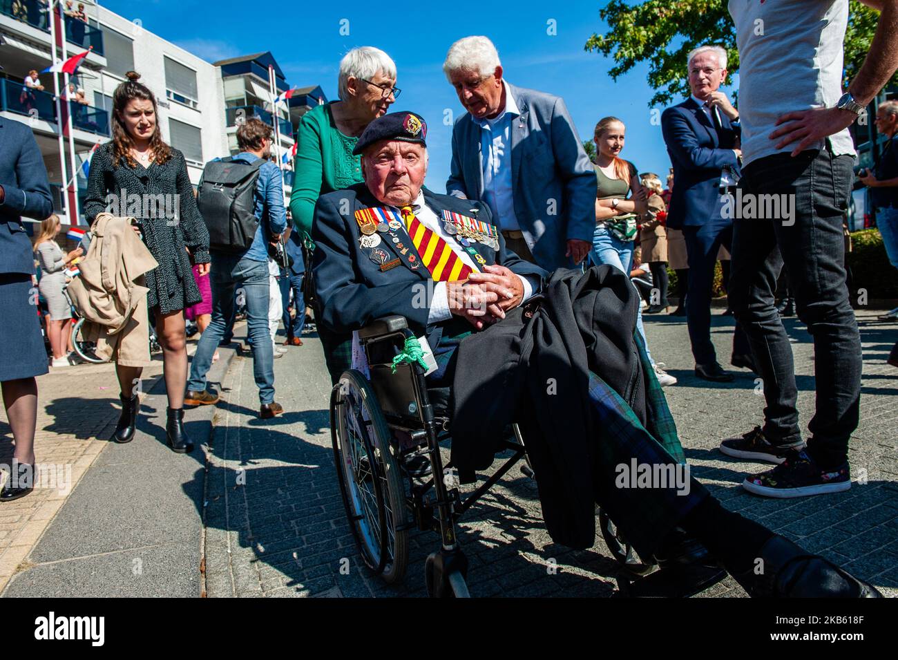 WW II veterans are seen arriving at the arrival of South Route, as a ...