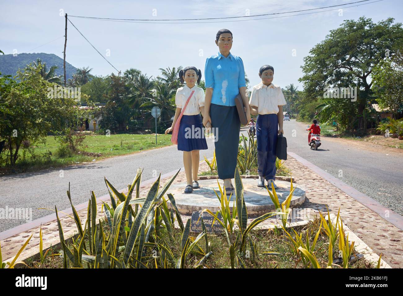 Teacher and Schoolchildren Statue in Kep Cambodia Stock Photo - Alamy
