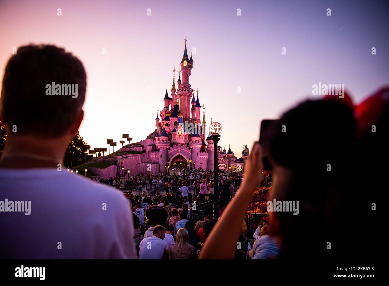 Eurodisney opening hi-res stock photography and images - Alamy