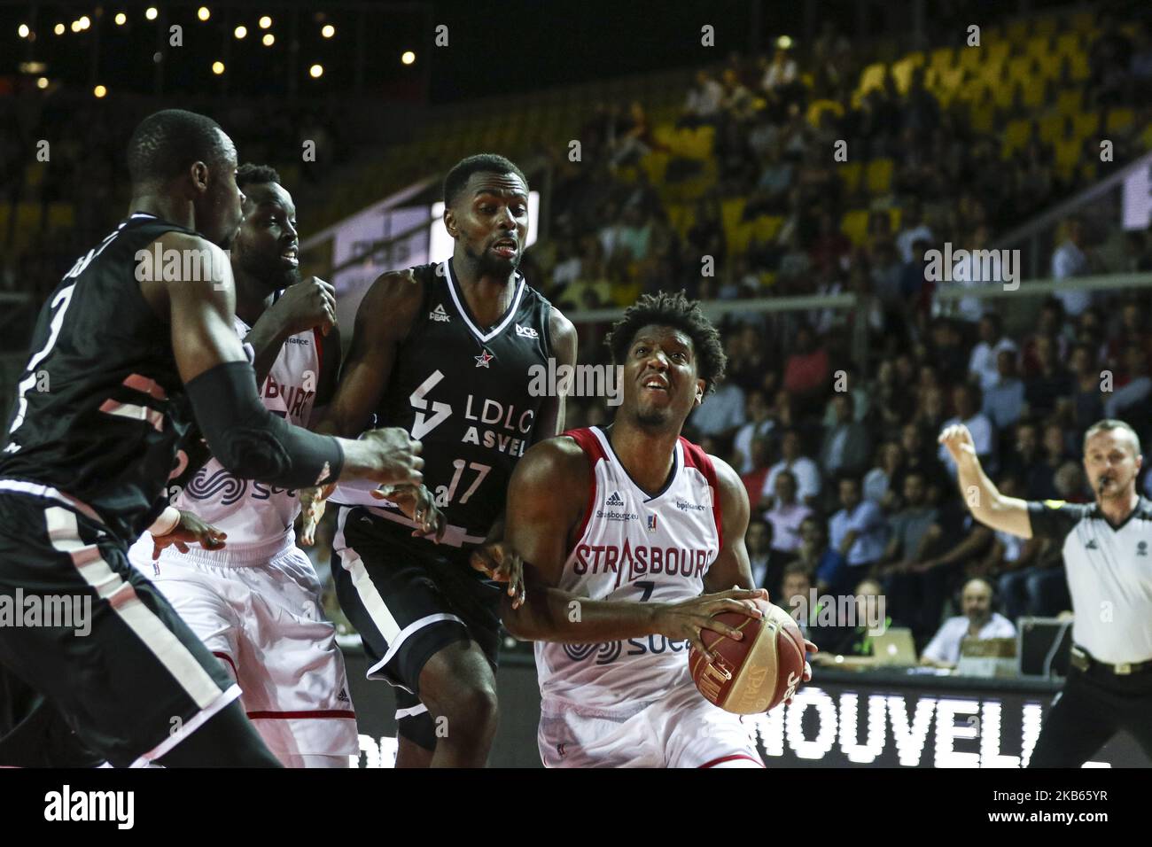 Damien Inglis 7 in action during FIBA Basketball match between SIG ...
