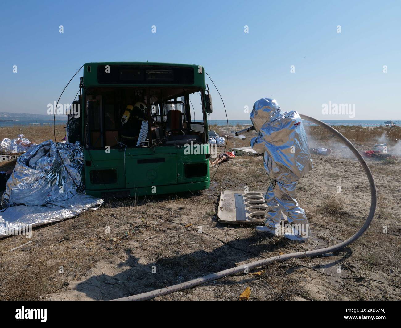 Airplane crash disaster exercise hi-res stock photography and images ...
