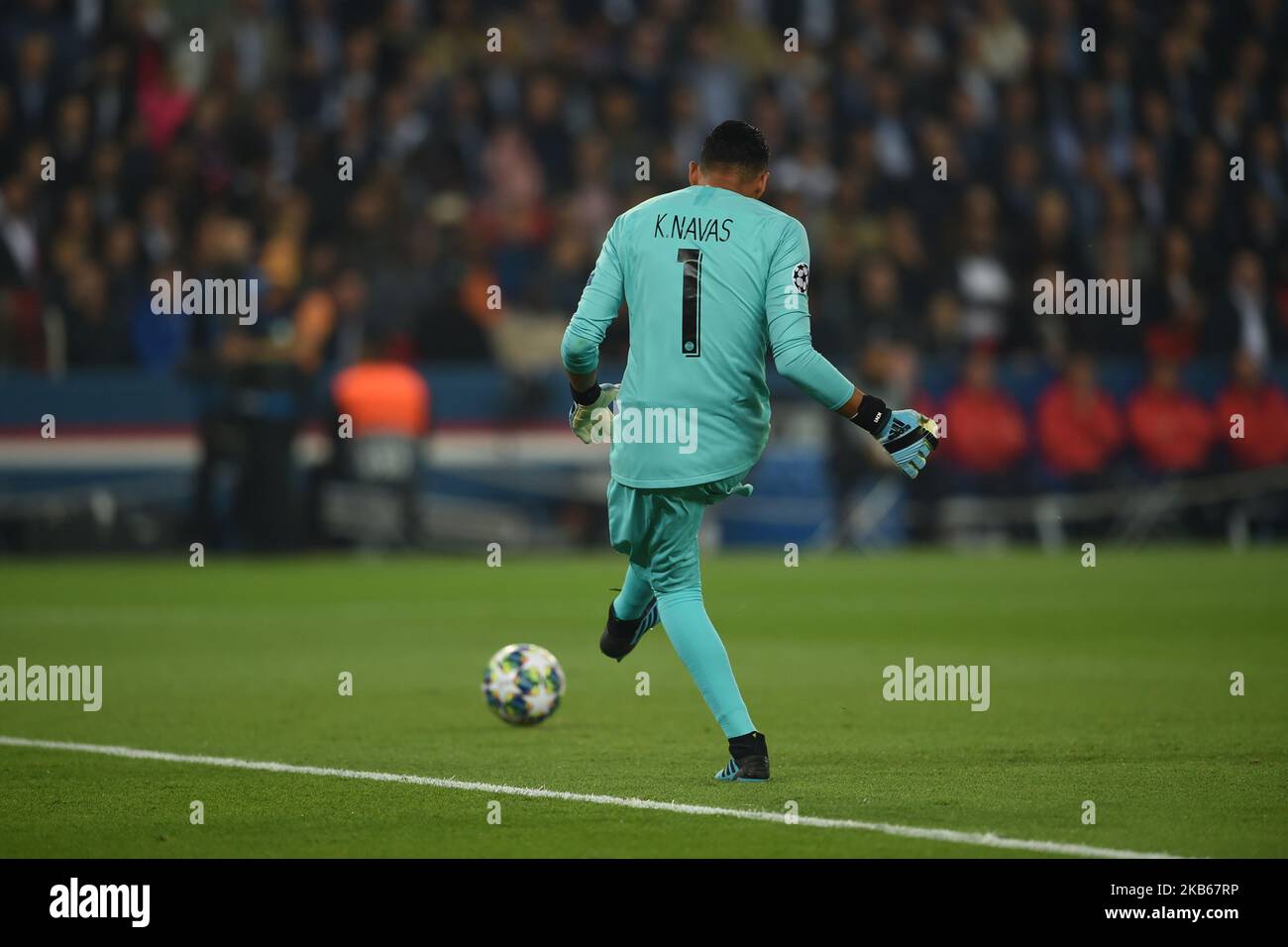 1 Costa Rica goalkeeper Keylor Navas, born in 1986, Paris Saint German ...