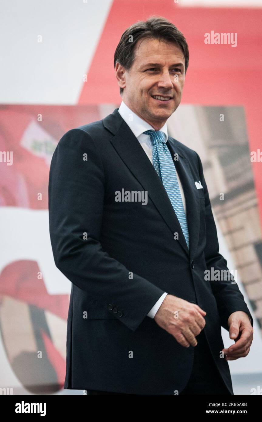 Left wing political party articolo hi-res stock photography and images ...