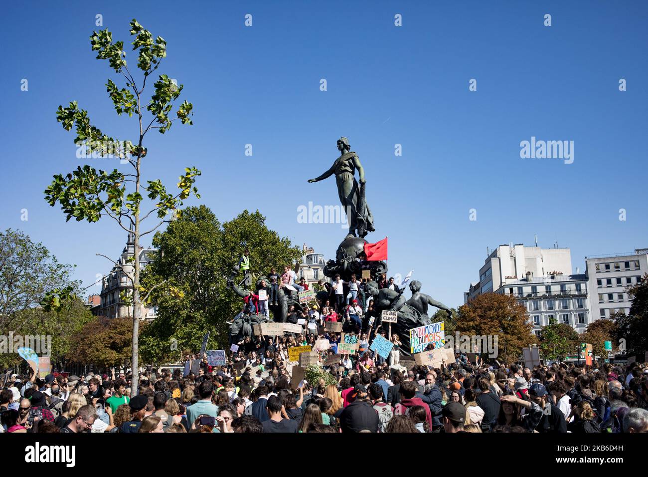 Paris, France, 20 September 2019. Young climate protesters stand on the ...