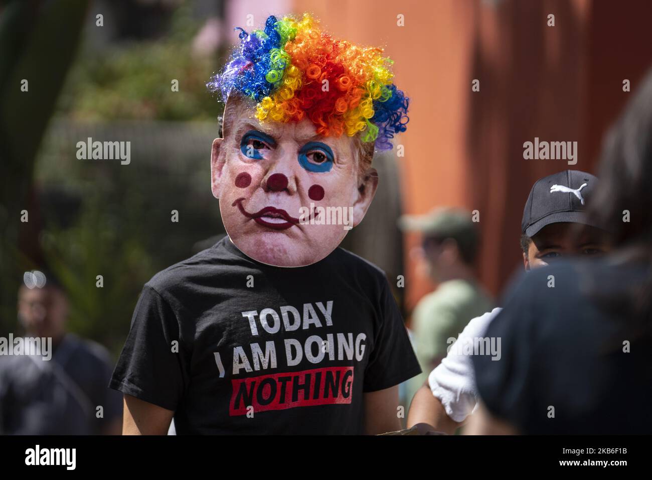 Trump clown hi-res stock photography and images - Alamy