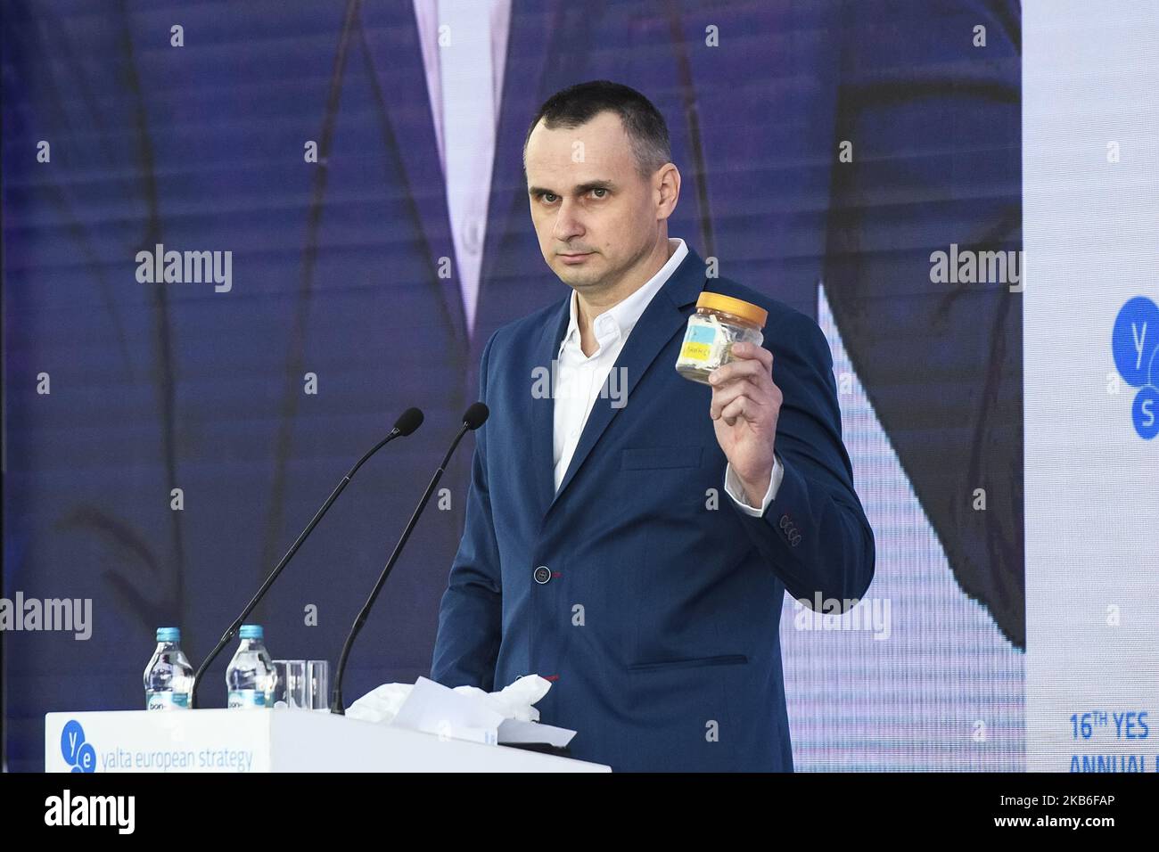 Oleg sentsov yes hi-res stock photography and images - Alamy