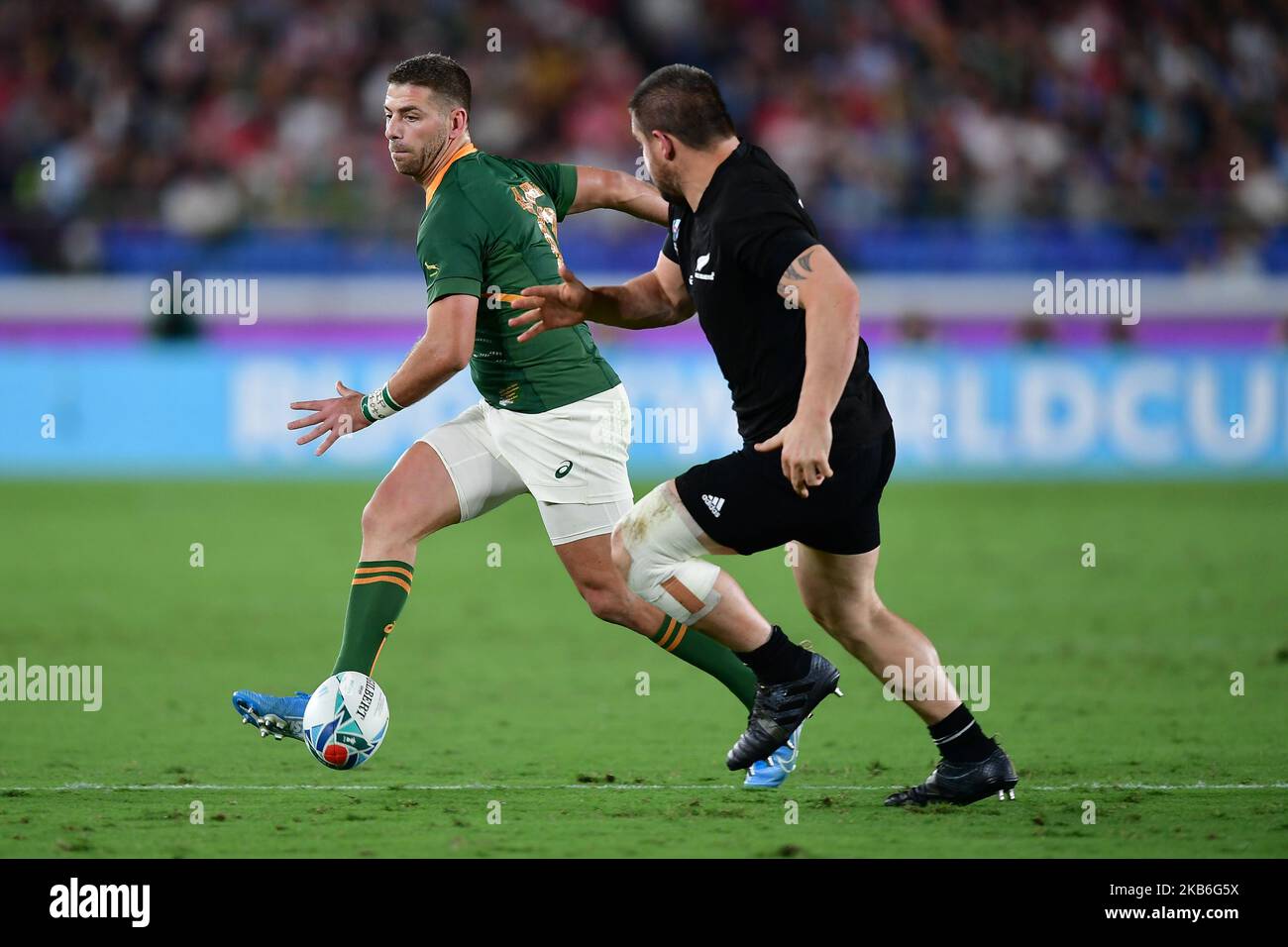Willie Le Roux kicking the ball to pass the defend line during Rugby ...