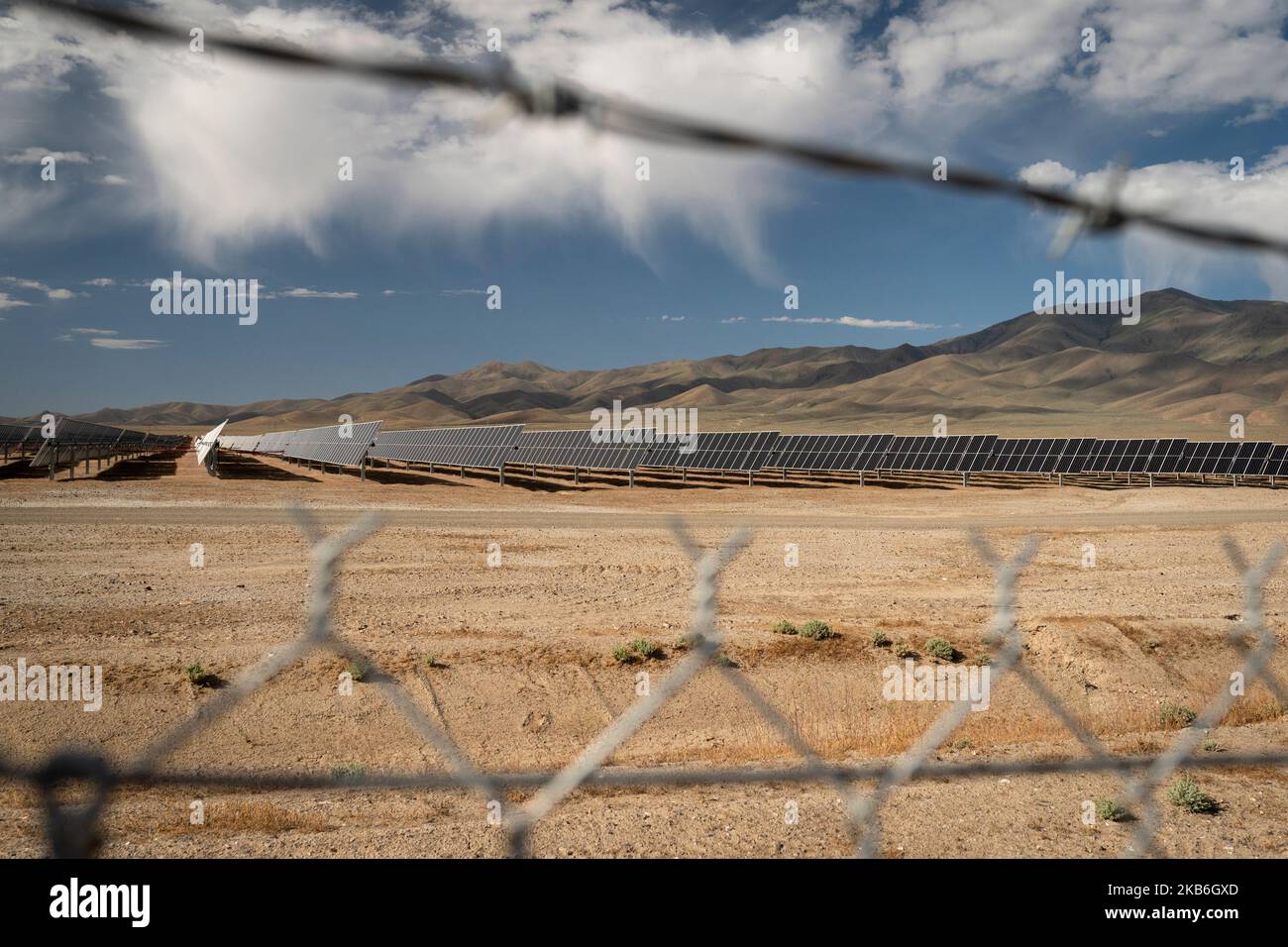 Solar field nevada hi-res stock photography and images - Alamy