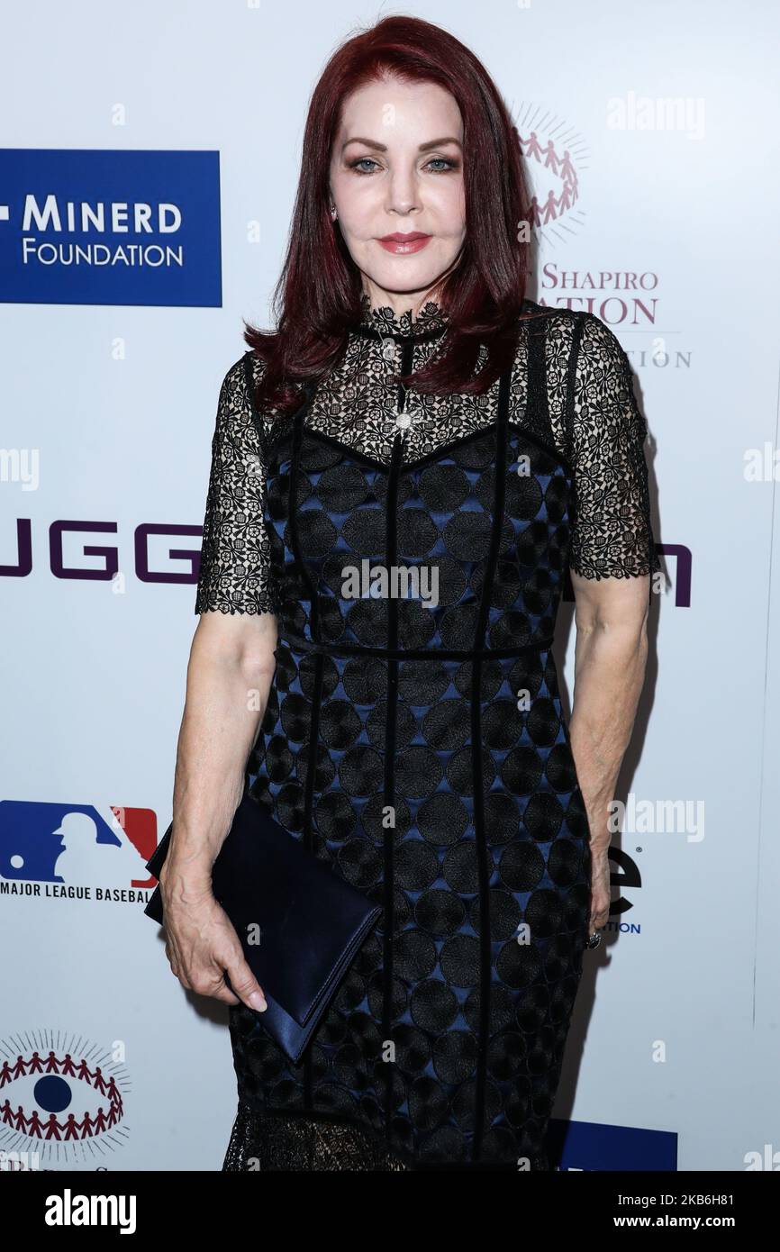 BEVERLY HILLS, LOS ANGELES, CALIFORNIA, USA - SEPTEMBER 21: Priscilla ...