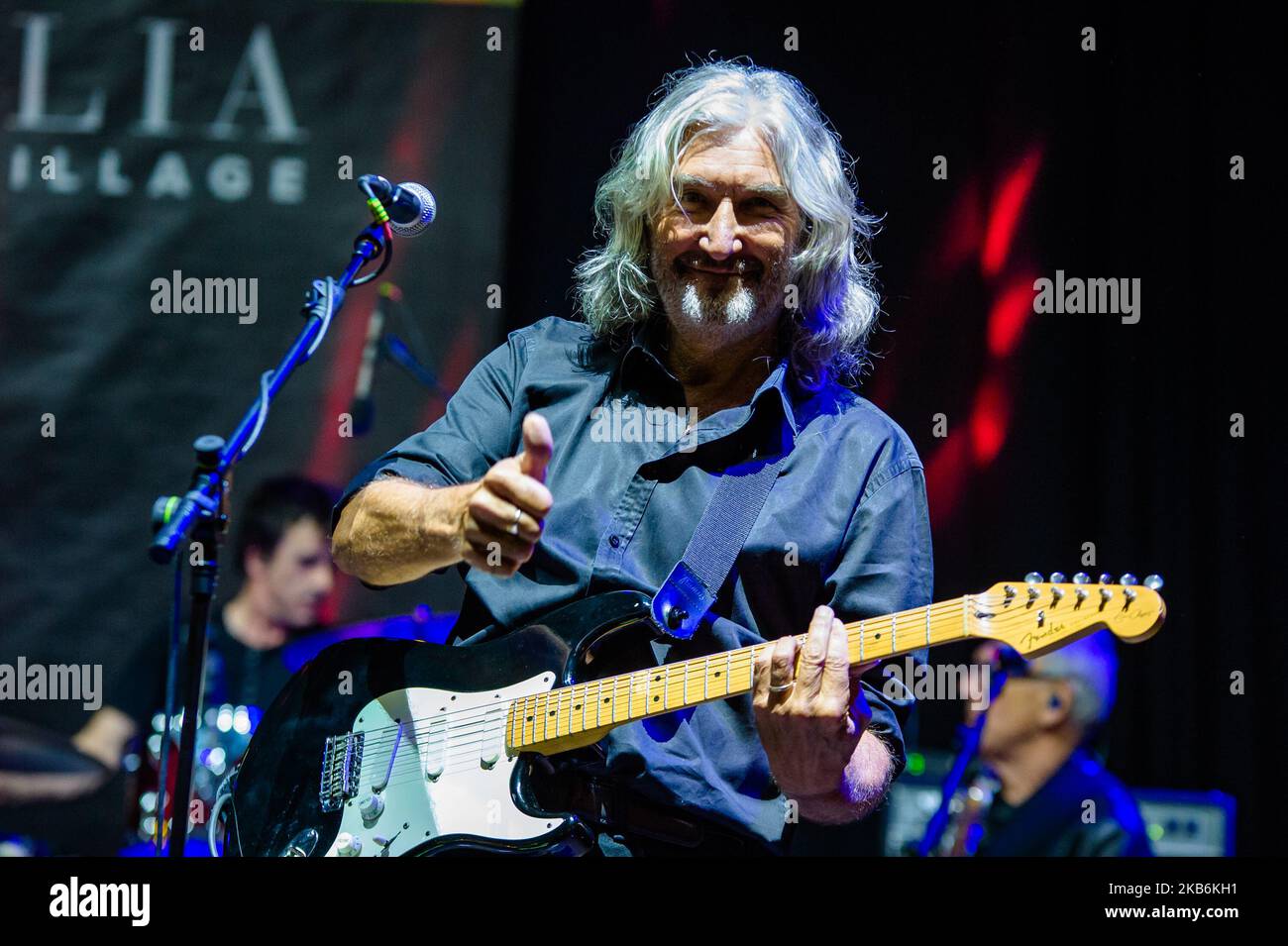 Famous dire straits legacy band hi-res stock photography and images - Alamy