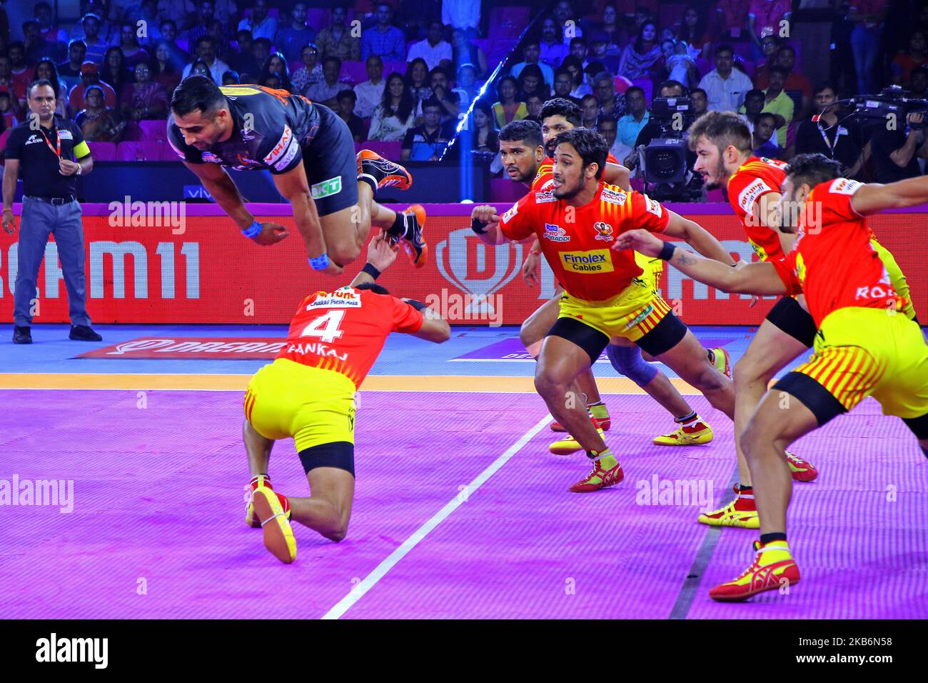 Pro kabaddi stadium hi-res stock photography and images - Alamy