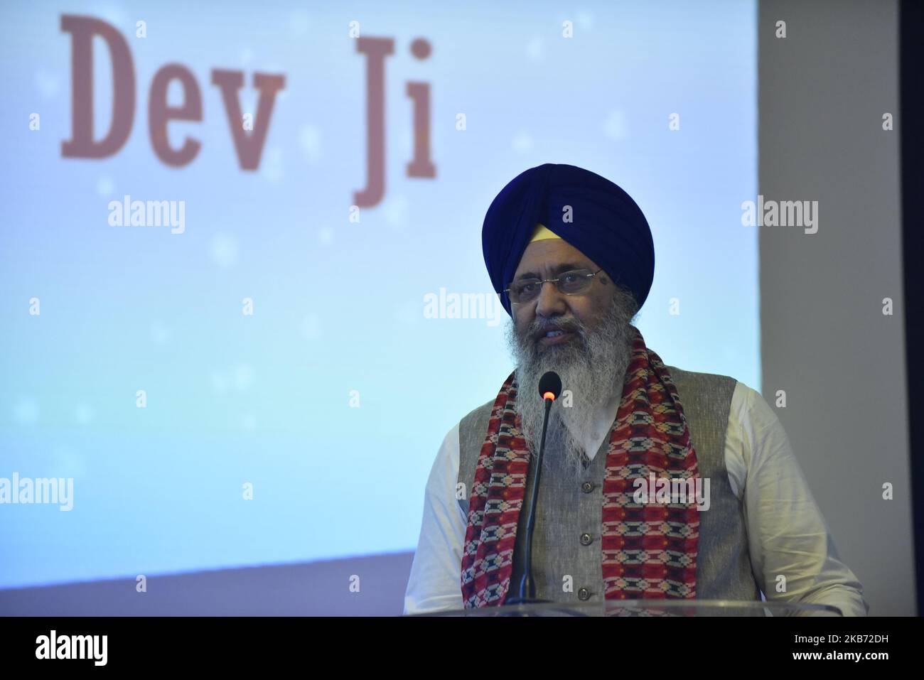 Guru Gobind Singh Ji And Guru Nanak Dev Ji