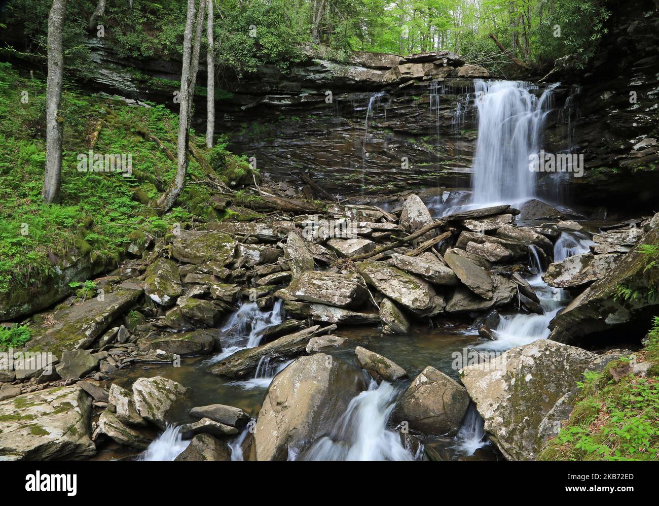 Middle falls of hills creek hi-res stock photography and images - Alamy