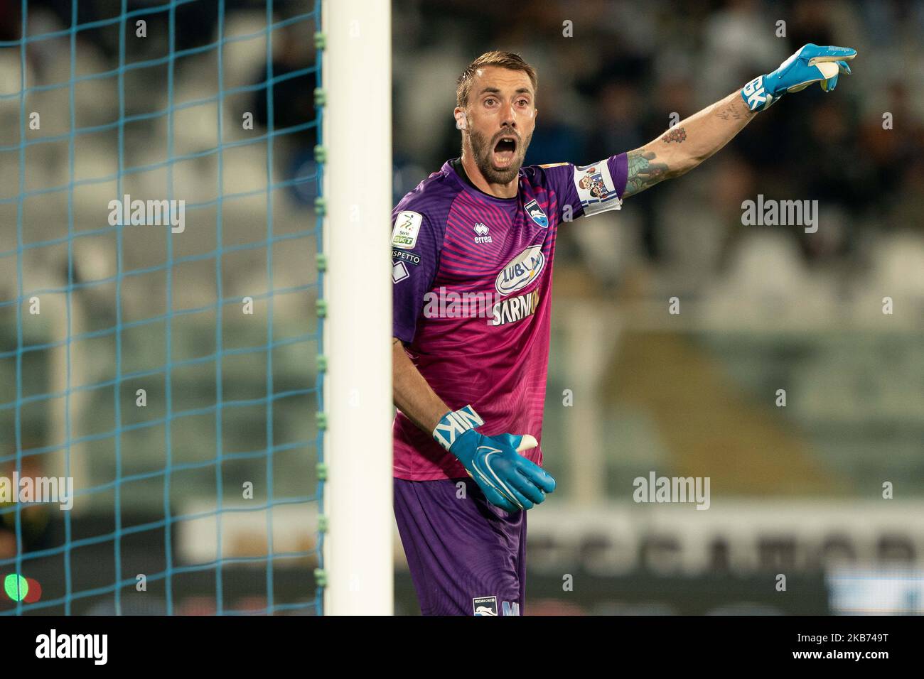 Vincenzo fiorillo of pescara calcio 1936 hi-res stock photography and ...