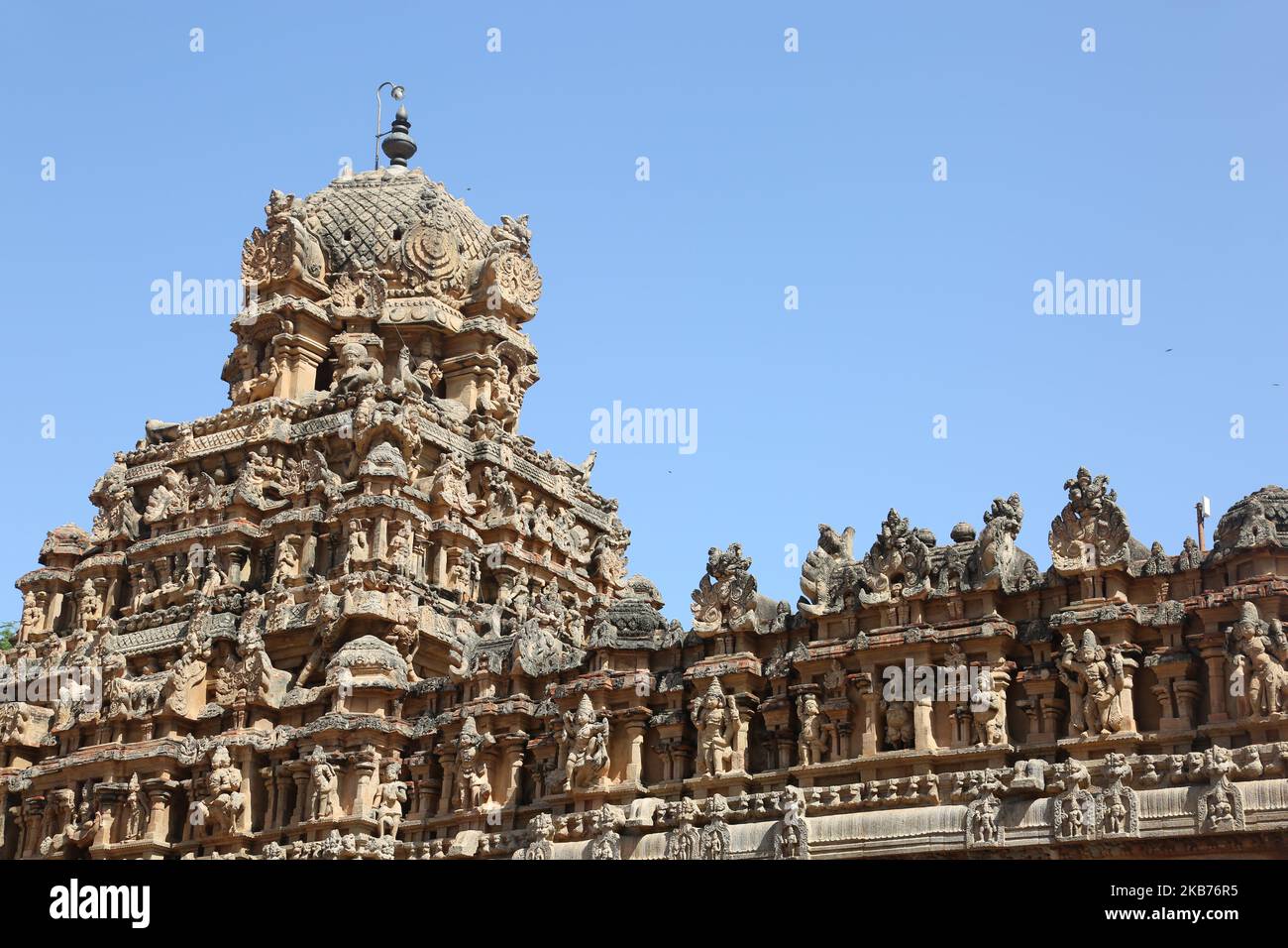 Brihadeeswarar Temple (also known as Brihadisvara Temple, Brihadishvara ...