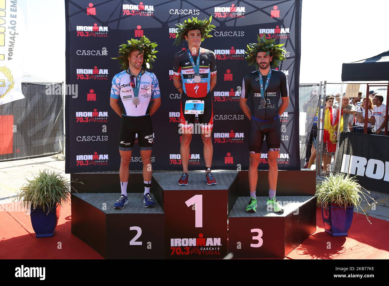 Marathon winner podium hi-res stock photography and images - Alamy