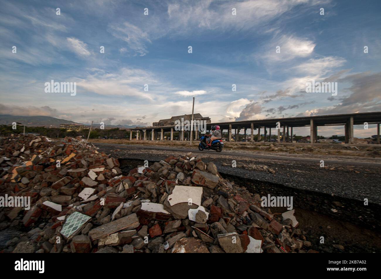 The condition of the Palu Bay Coast a year after the tsunami in Talise ...