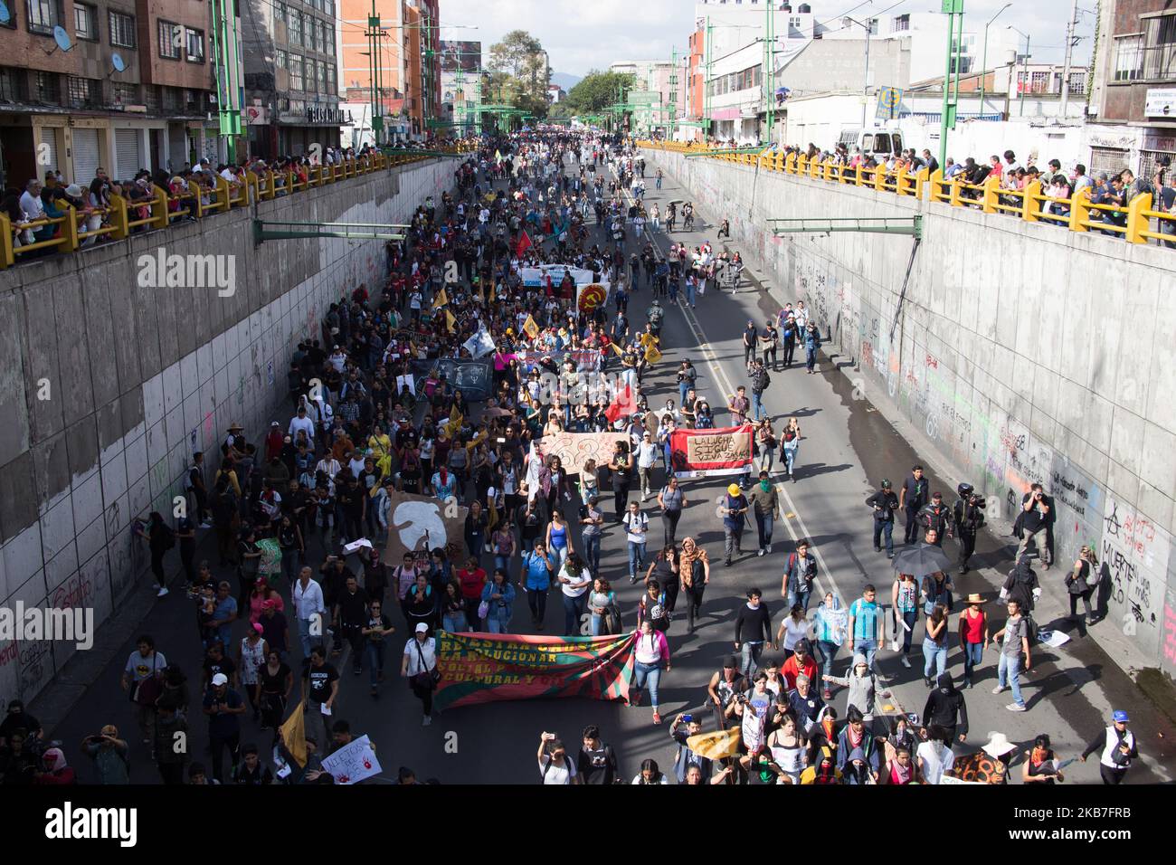 1968 mexico city protest hi-res stock photography and images - Alamy