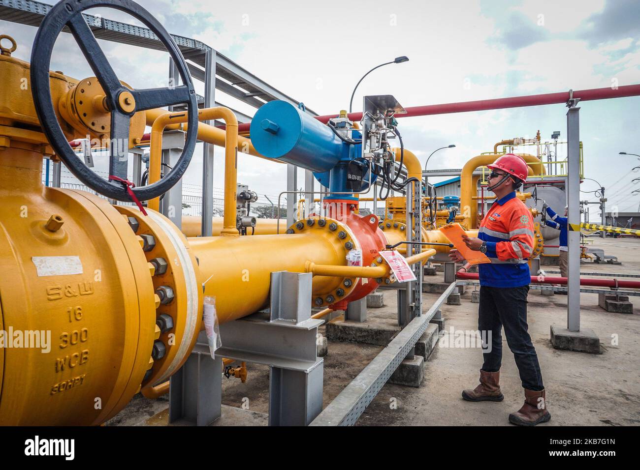 Gas transmission hi-res stock photography and images - Alamy
