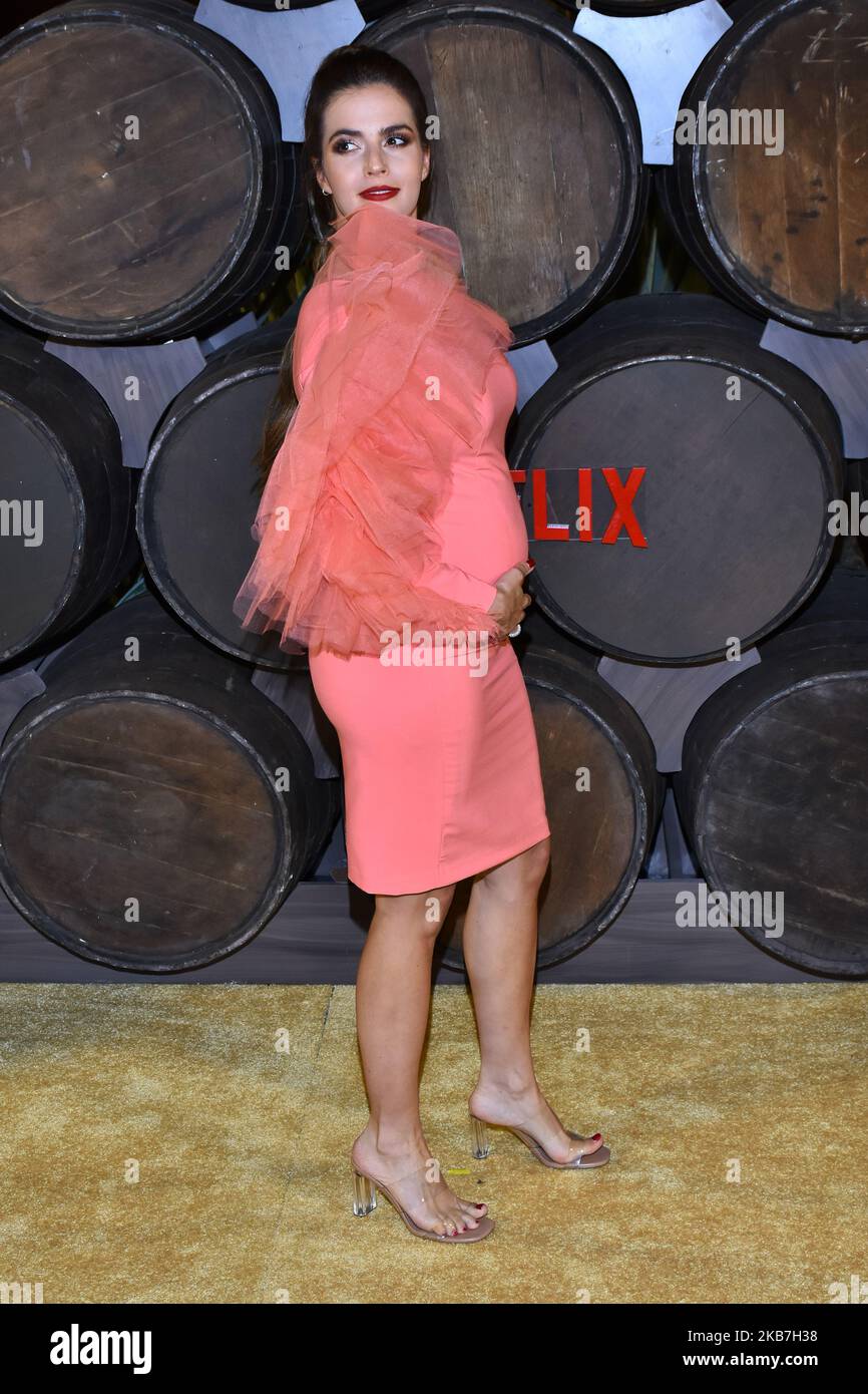 Claudia Alvarez poses for photos during a red carpet of Monarca Tv ...