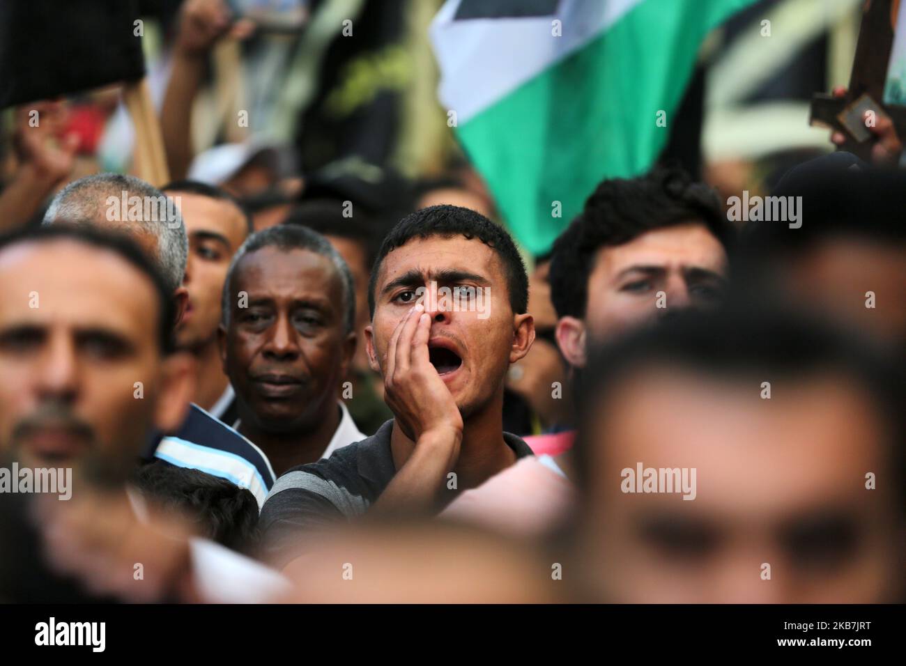 Palestinian Islamic jihad militants take part in a military show ...