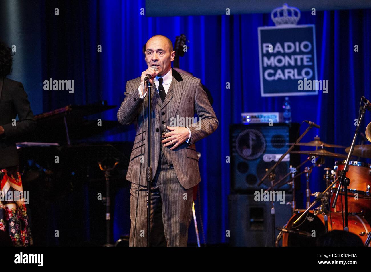 Matt bianco hi-res stock photography and images - Alamy