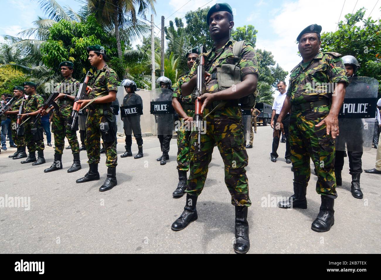 Sri lankan special special task force hi-res stock photography and ...