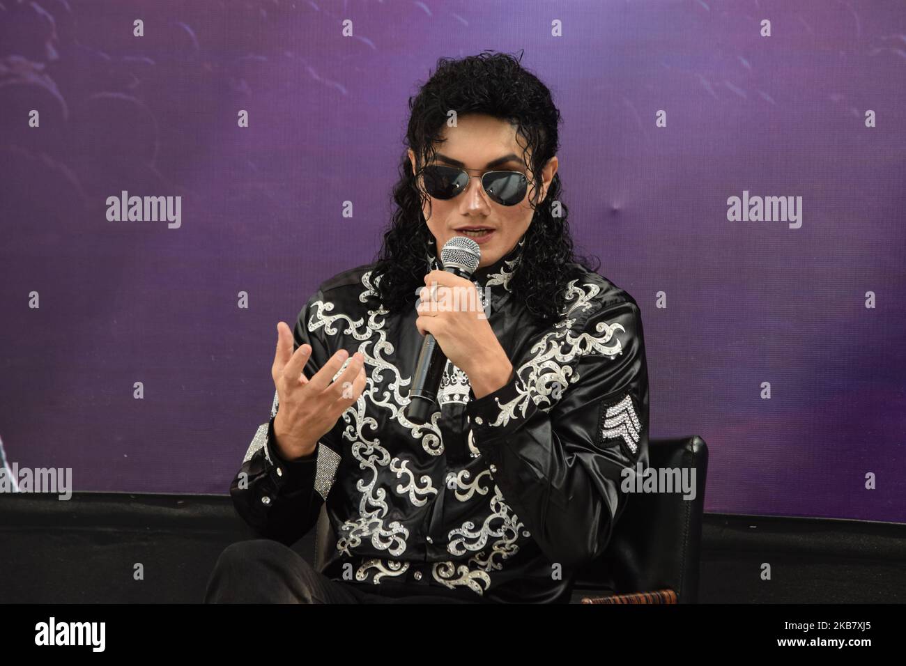 Cantante de pop y pop hi-res stock photography and images - Alamy