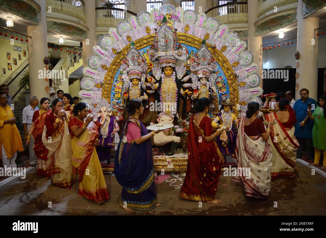 Married Hindu women performing the last ritual 'Baran' in front of the ...