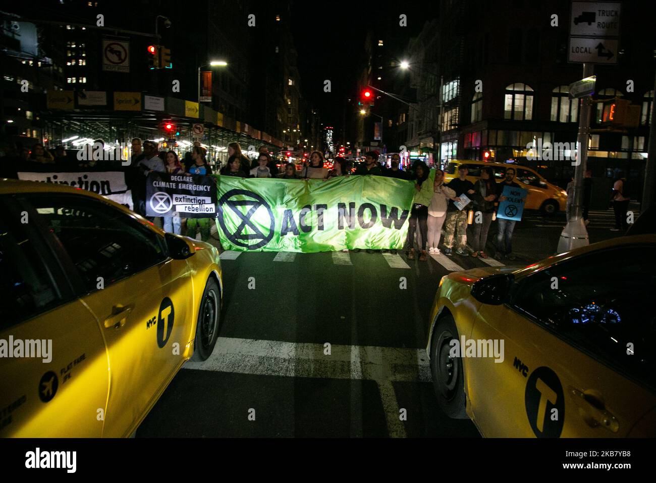 Traffic blockades hi-res stock photography and images - Alamy