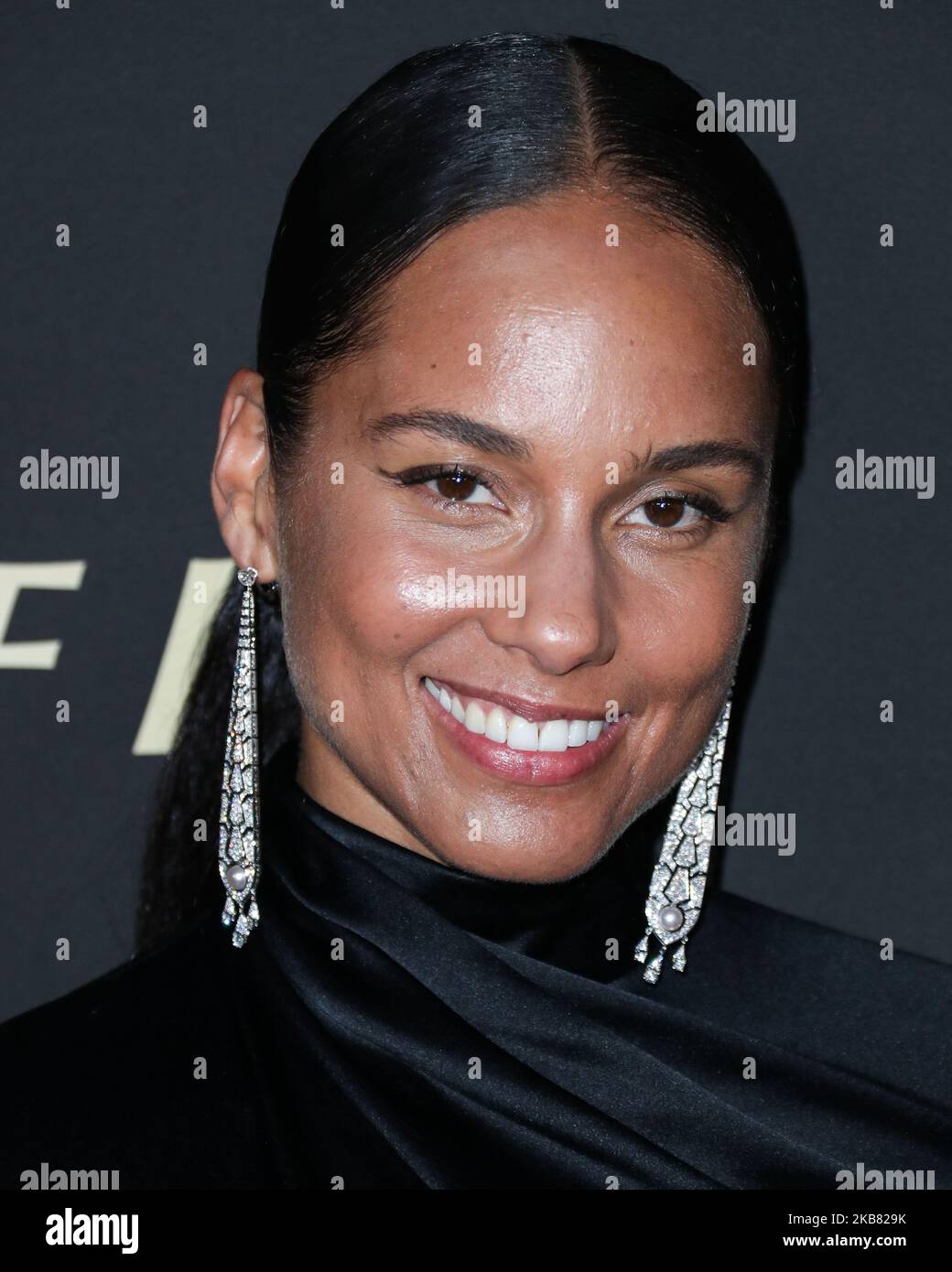 SANTA MONICA, LOS ANGELES, CALIFORNIA, USA - OCTOBER 10: Singer Alicia ...