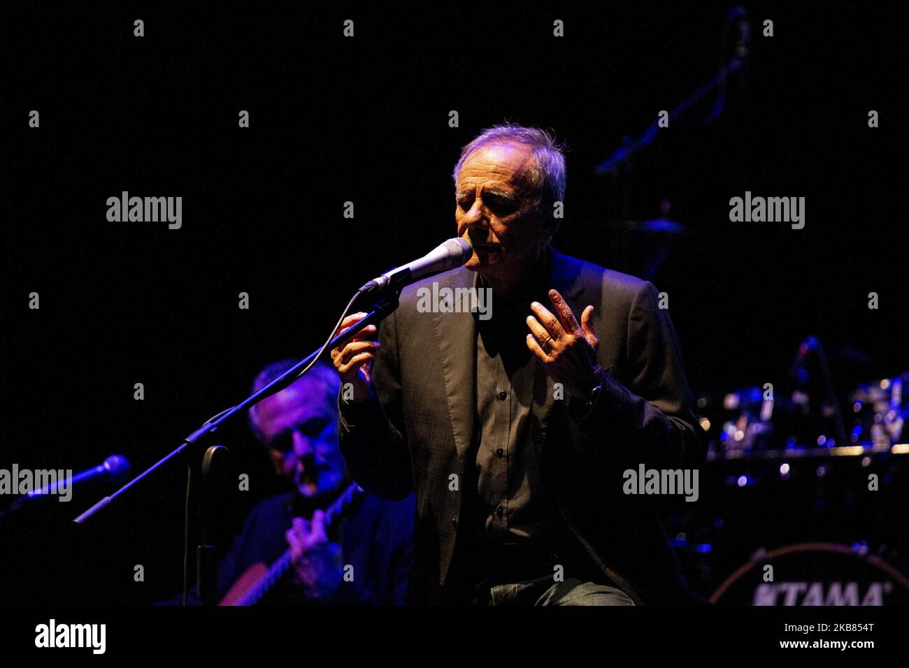 The italian singer and song-writer Roberto Vecchioni performing at ...