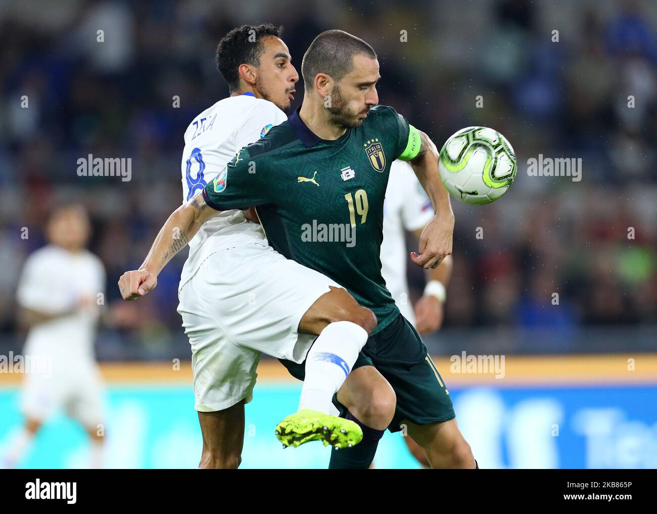 Leonardo Bonucci of Italy and Zeca of Greece during the Group J ...