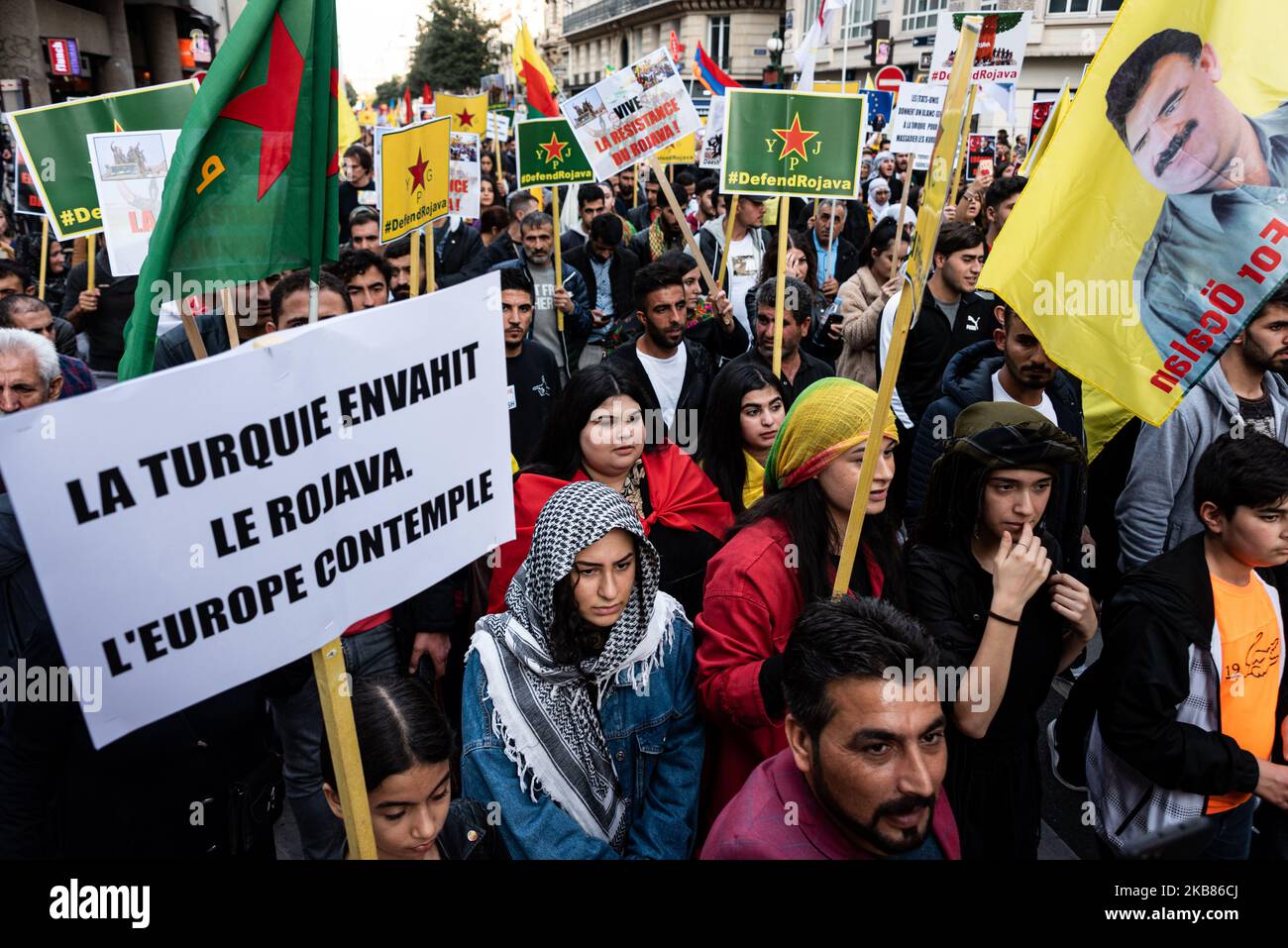 Military sign making hi-res stock photography and images - Alamy