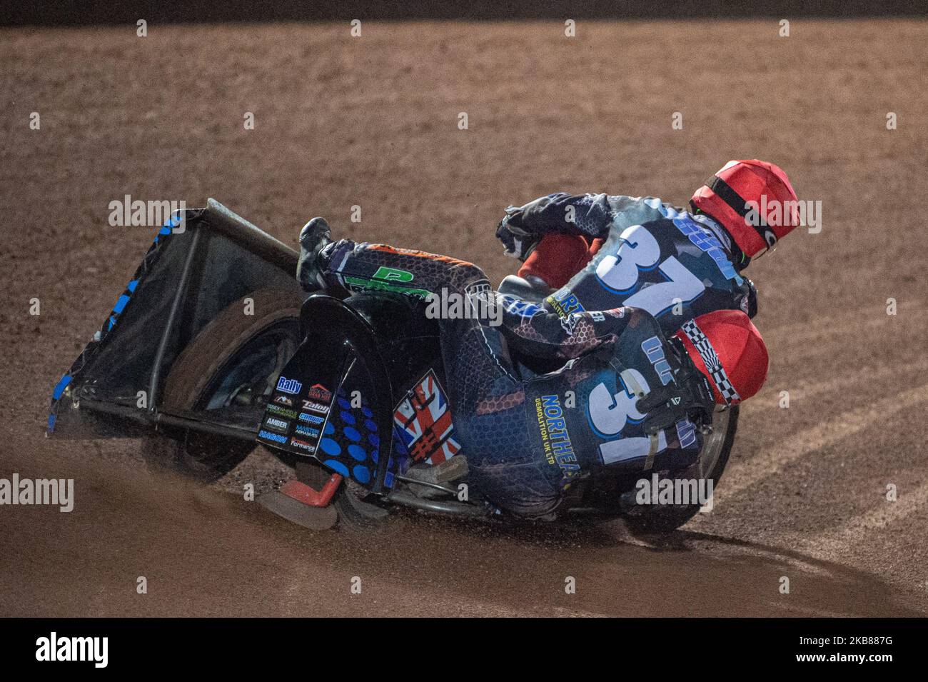 Mark Cossar & Carl Pugh(37) in action during the ACU Sidecar Speedway ...