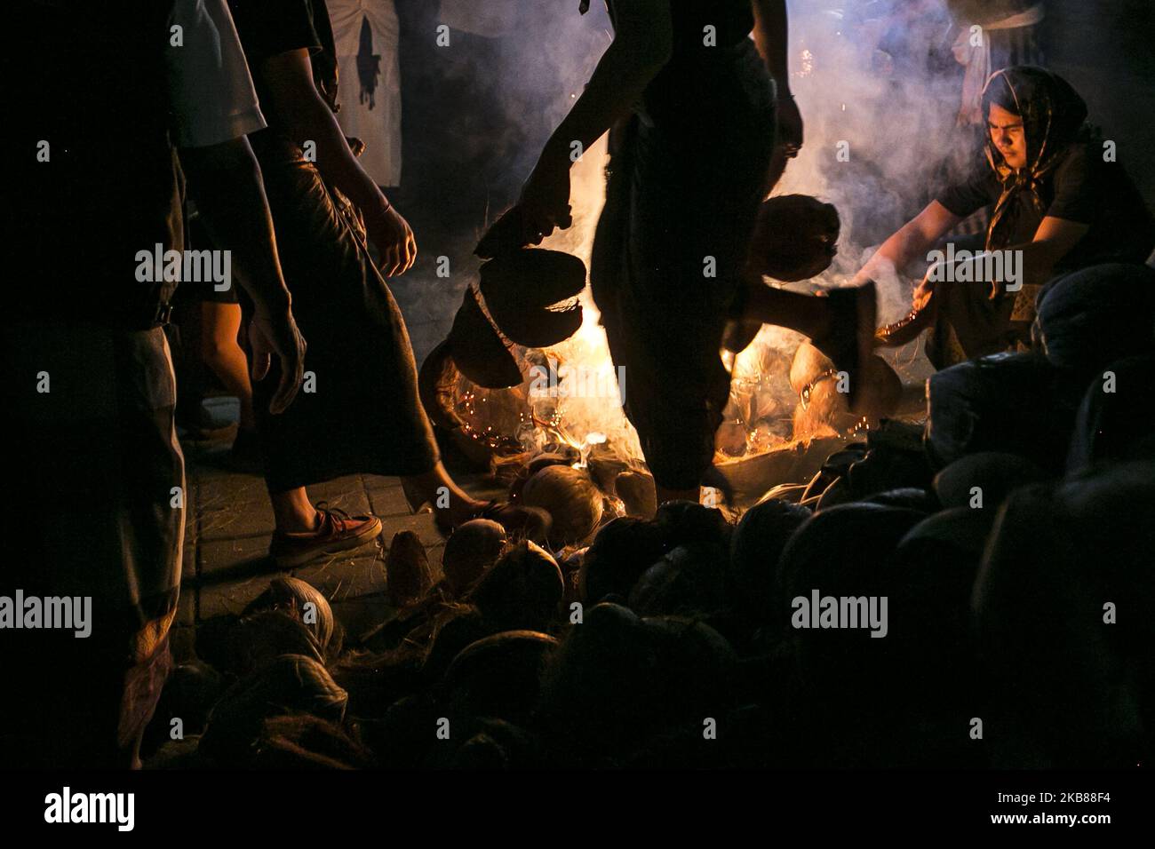 Pura dalem kahyangan hi-res stock photography and images - Alamy