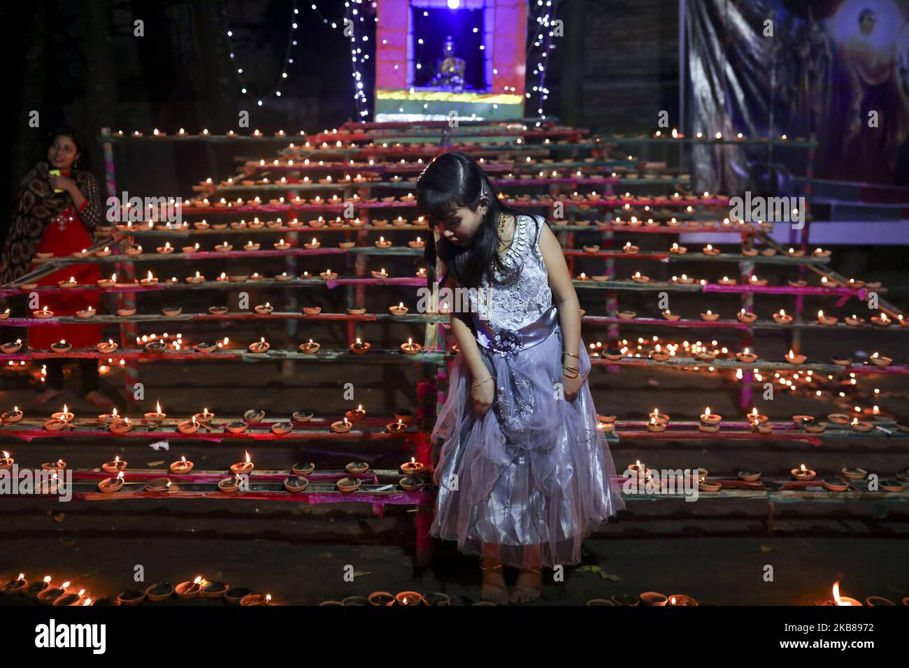 Buddhist Devotees fly Fanush (Hot Air Balloons) to honor the Lord ...