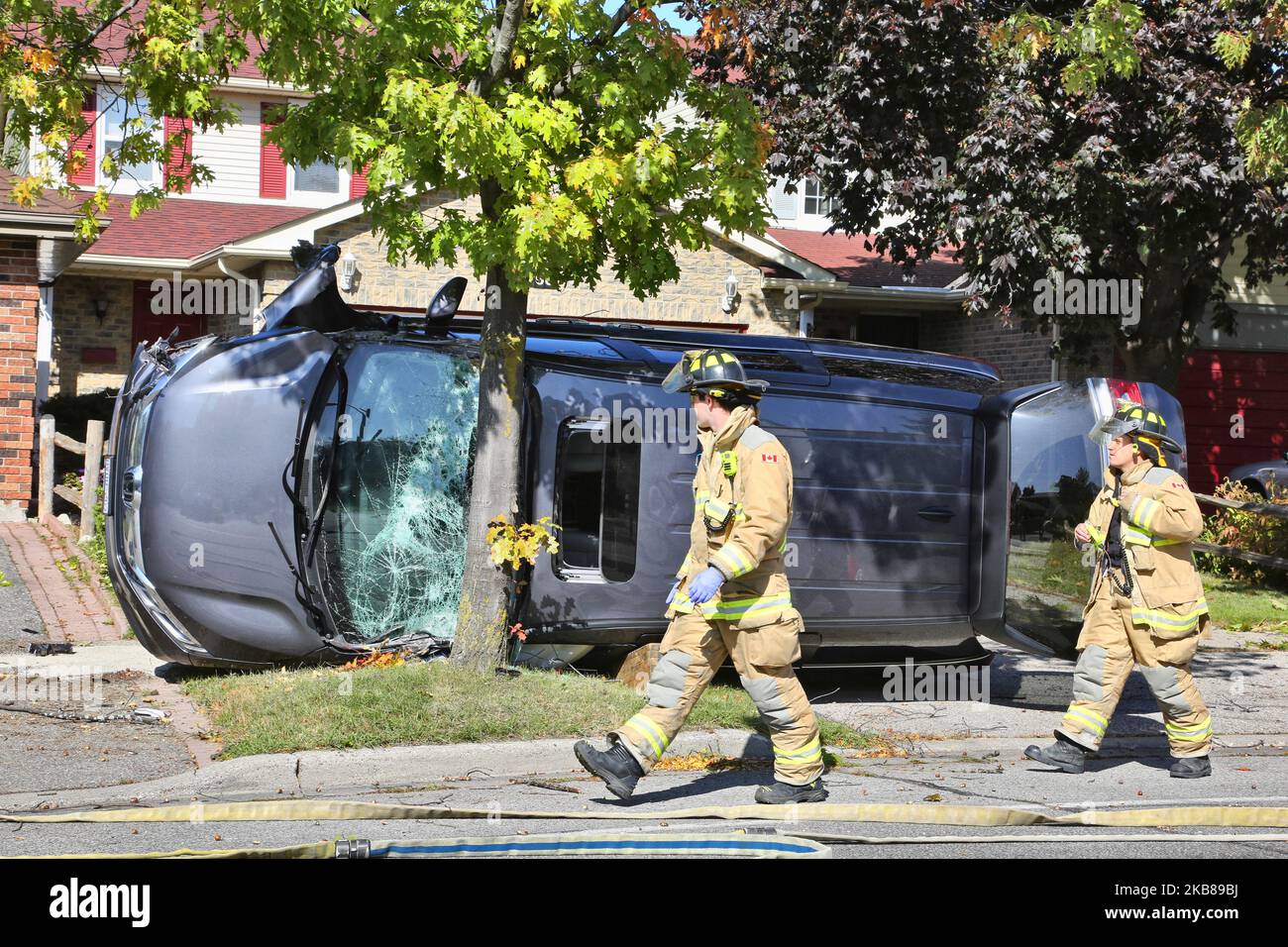 First responders accident scene hi-res stock photography and images - Alamy
