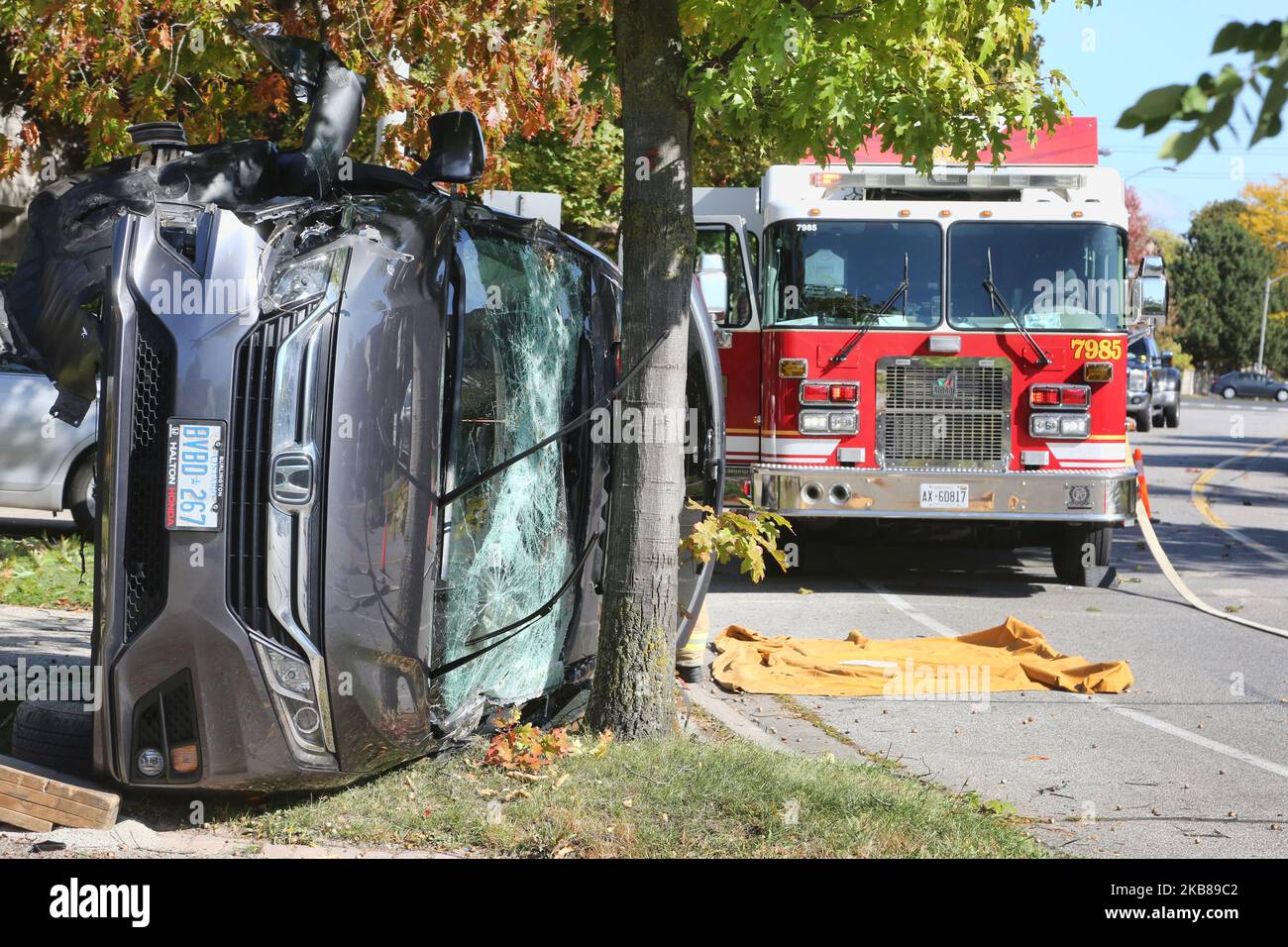 First responders accident scene hi-res stock photography and images - Alamy