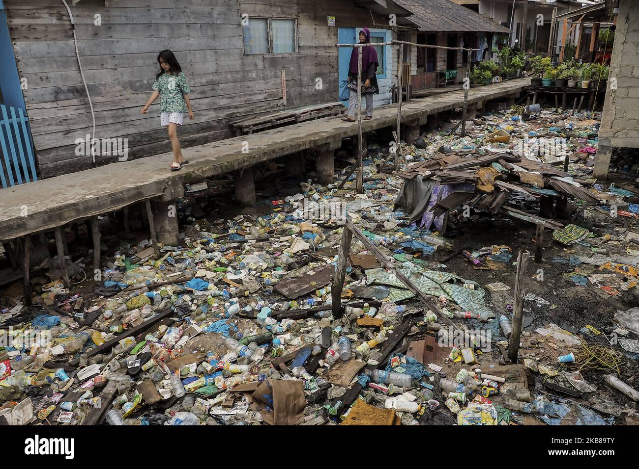 Rubbish in sea java hi-res stock photography and images - Alamy