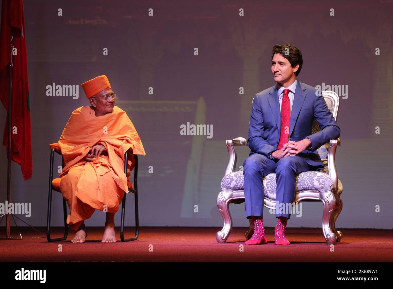 Visits baps shri swaminarayan mandir hindu temple hi-res stock ...