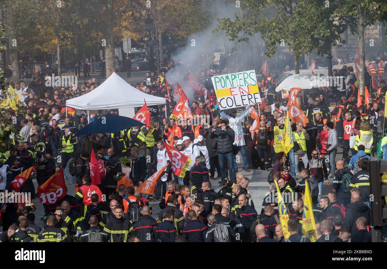 Firefighters protest at place de la Republique, during the day of ...