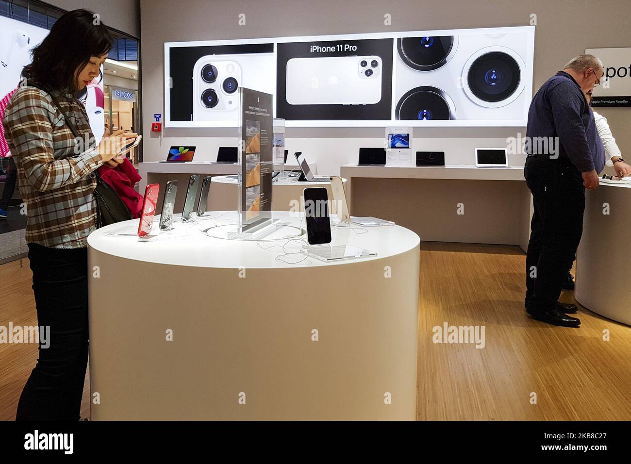 Galeria krakowska shopping centre hi-res stock photography and images ...