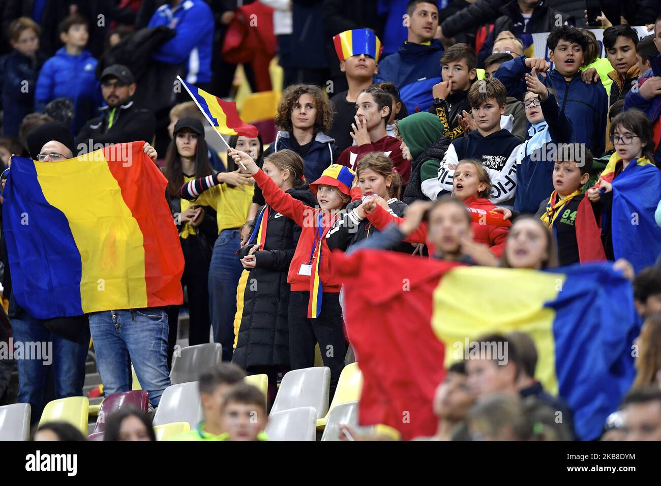 Romanian football team hi-res stock photography and images - Alamy