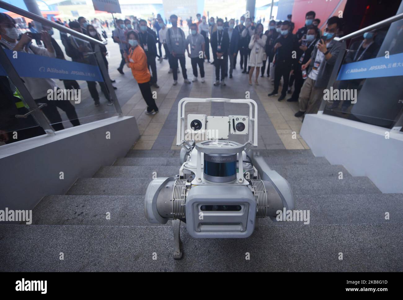 5g intelligent inspection robot dog hi-res stock photography and images ...