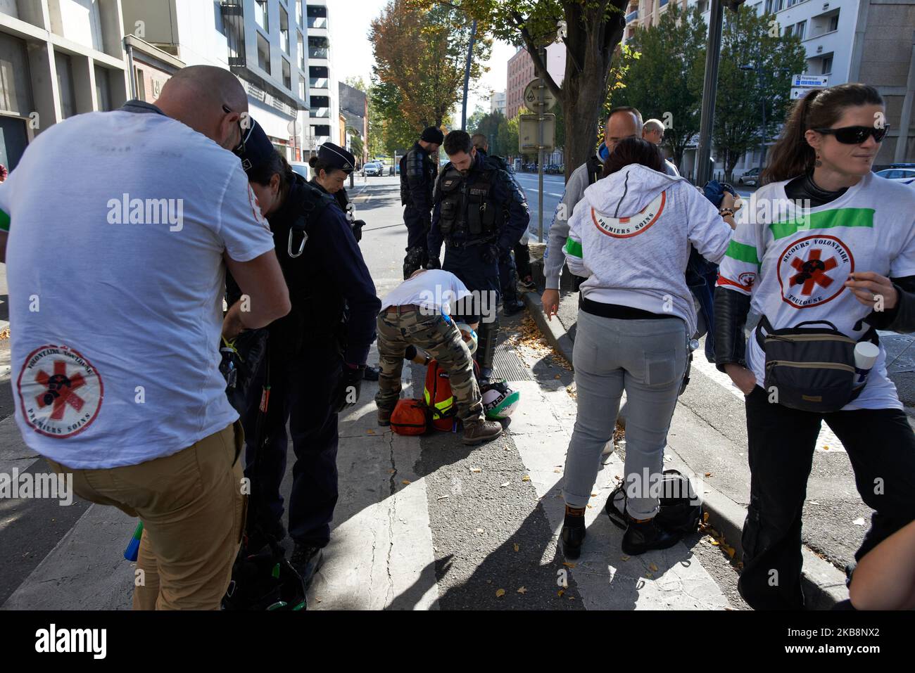 Police riot equipment france hi-res stock photography and images - Alamy
